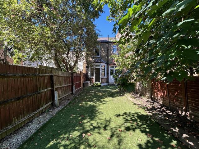 House at Mount Road, Greater London