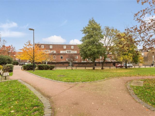 House at Mowatt Close, Greater London