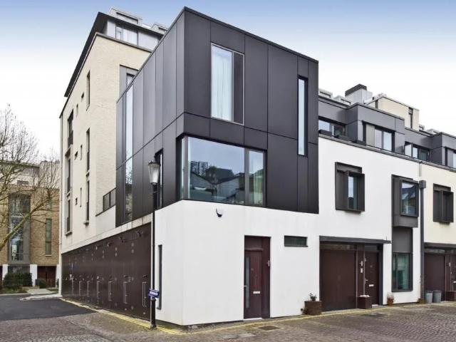 House at Munro Mews, Greater London