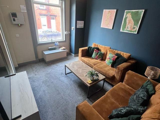 House at Nansen View, Leeds