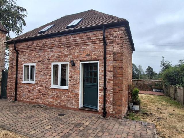 House at Neachley Lane, Tong
