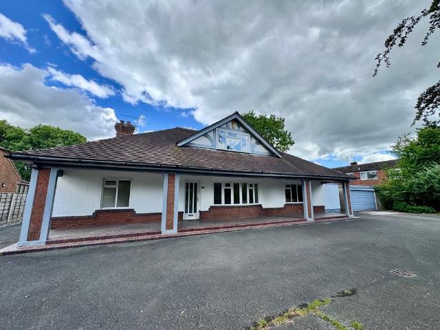 House at Newcastle Road South, Brereton Green
