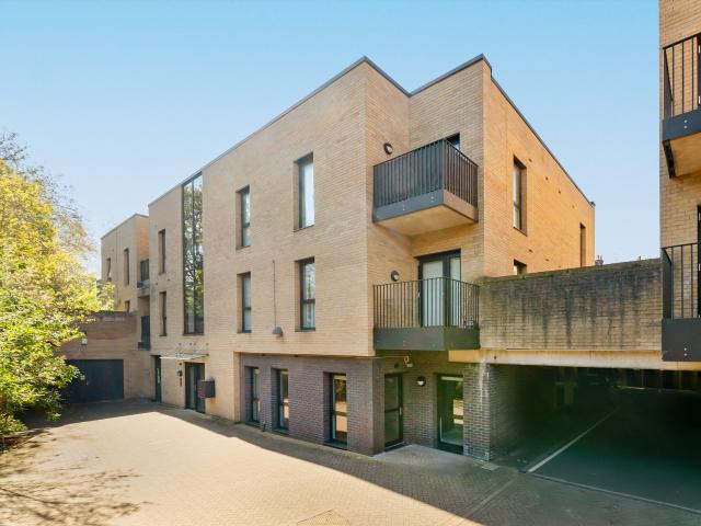 House at Newman Close, Greater London