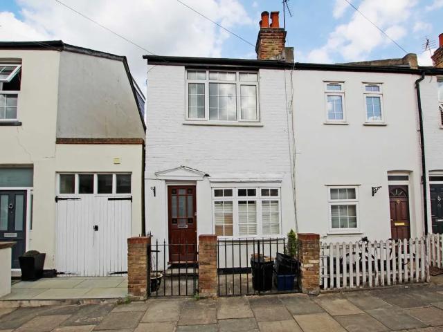 House at Norcutt Road, Greater London
