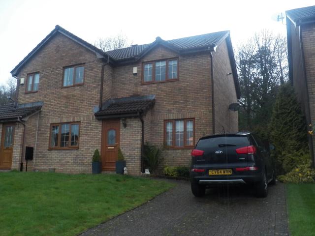 House at Oakwood Close, Clydach