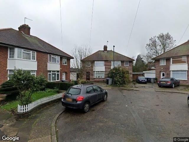 House at Oak Gardens, Greater London