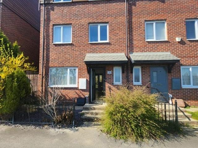 House at Oak Tree Drive, Leeds