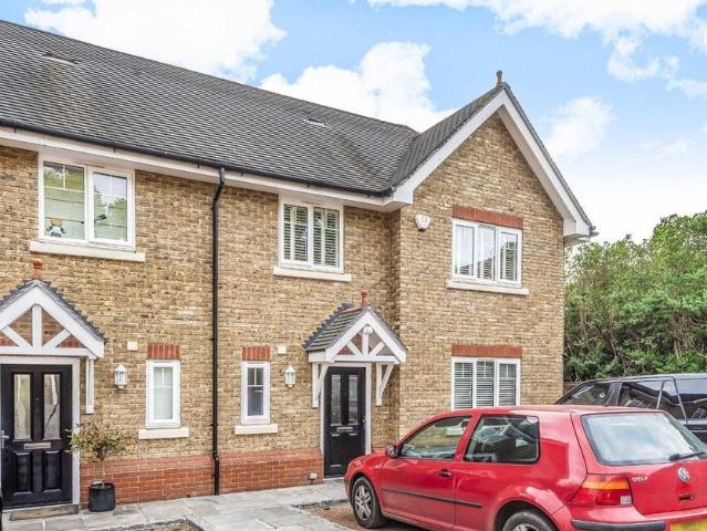 House at Oakhurst Close, Greater London