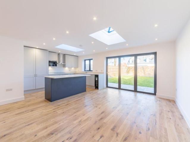 House at Oaklands Lane, St Albans