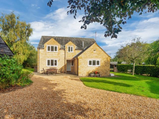 House at Oakley Road, Great Oakley