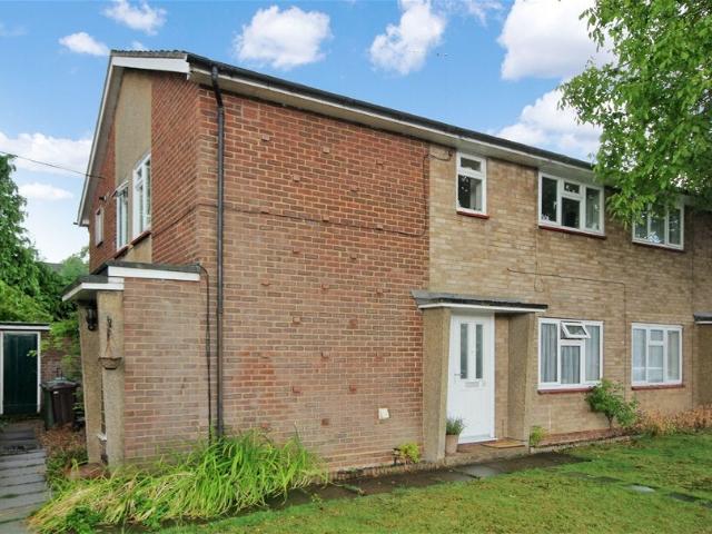 Apartment at Oakley Road, St Albans