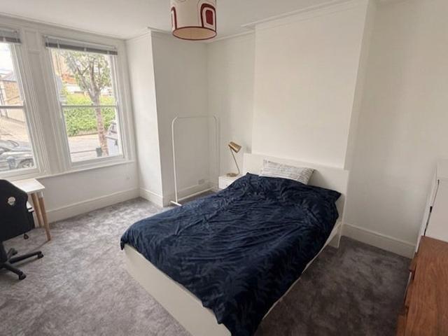 House at Oakmead Road, Greater London