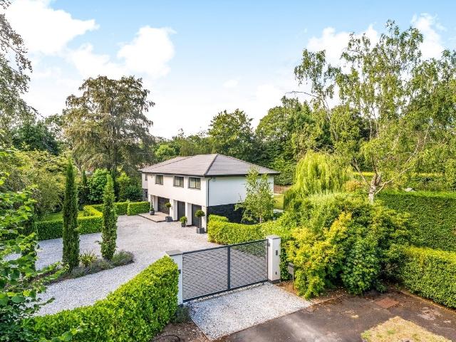 House at Old Avenue Close, Woking