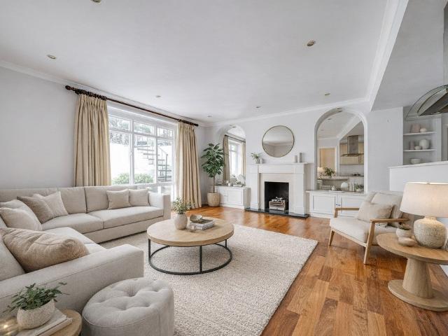 Apartment at Old Brompton Road, Greater London