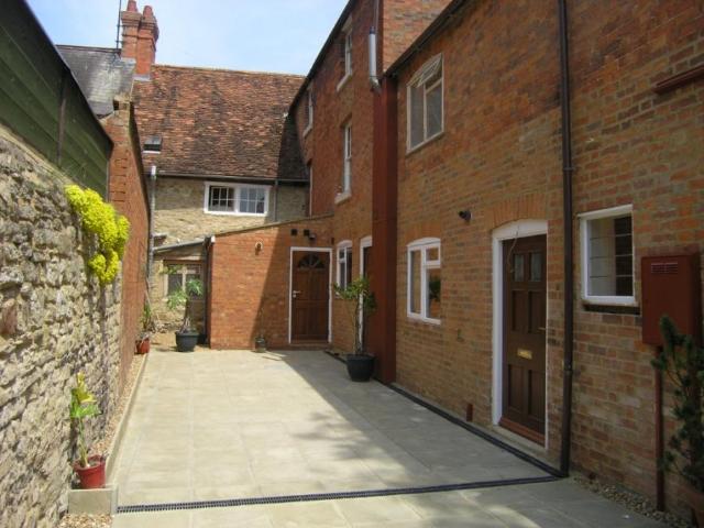 House at Old Stable Yard, Old Stratford