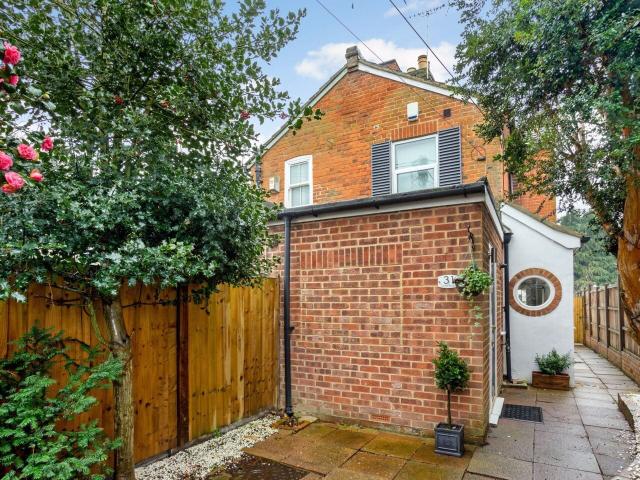 House at Oliver Road, Ascot