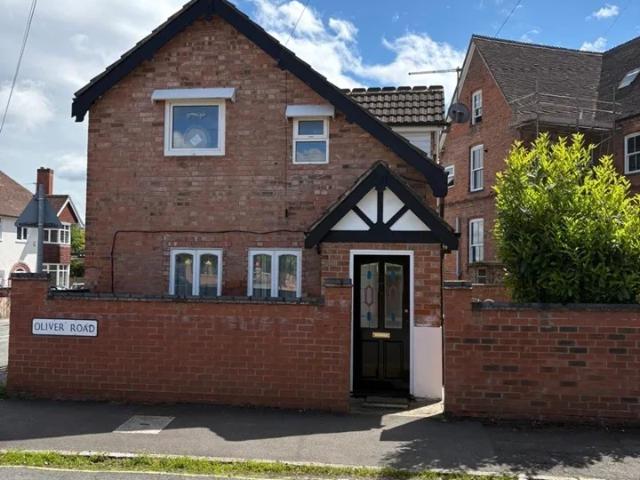 House at Oliver Road, Charnwood