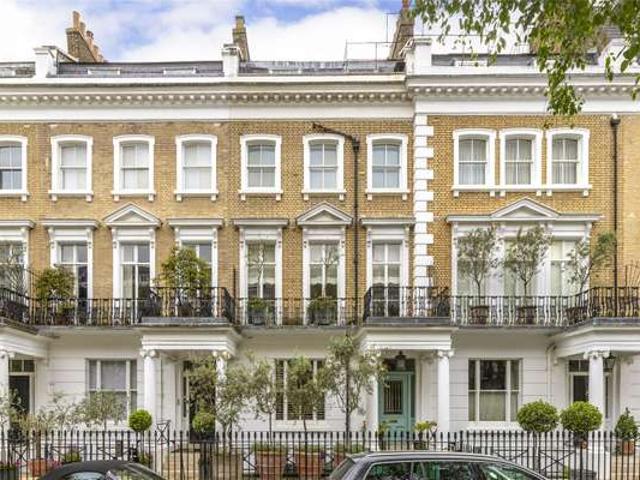 House at Onslow Mews West, Greater London