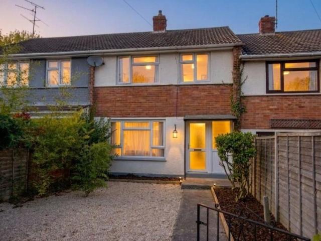 House at Orchard Vale, Kingswood