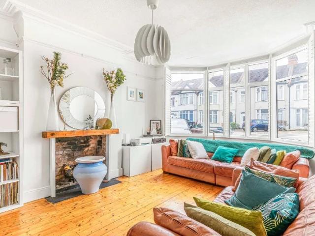 House at Park Avenue, Greater London