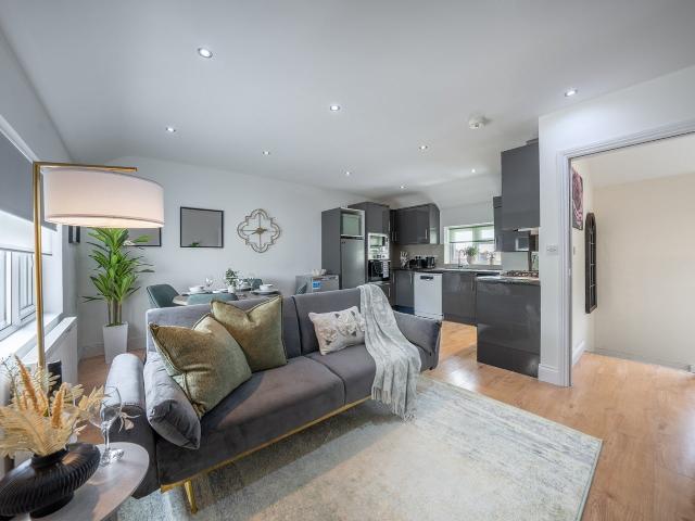 House at Park View Road, Greater London