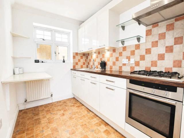 House at Parkfield Avenue, Greater London