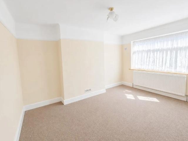 House at Parkside Avenue, Southampton