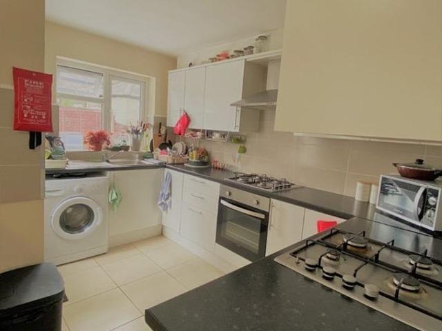 Room at Parkside Road, Greater London