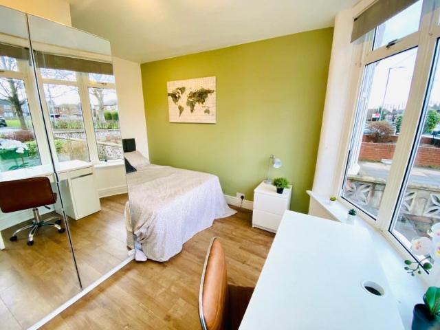 House at Parrs Wood Road, Manchester