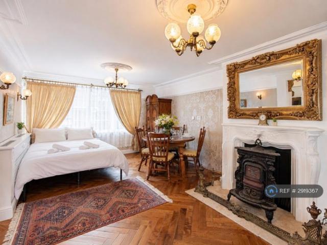 House at Passfield Walk, Havant