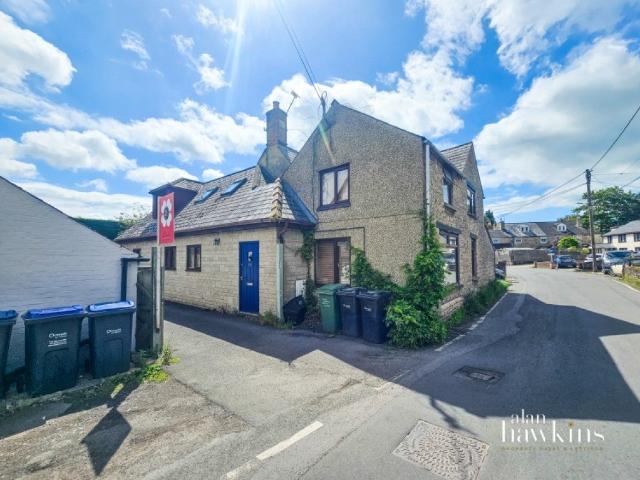 House at Pavenhill, Purton