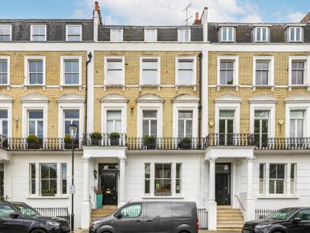 House at Pembroke Gardens, Greater London
