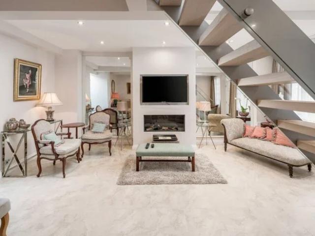 House at Pembridge Mews, Greater London