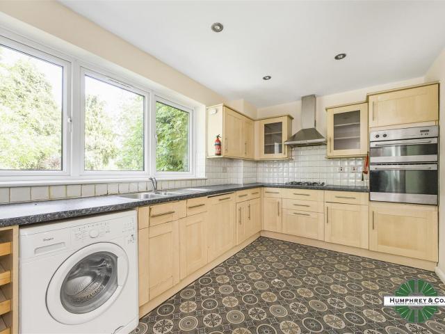 House at Penrhyn Avenue, Greater London