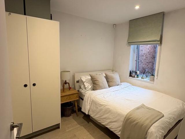 House at Penrose Mews, Greater London