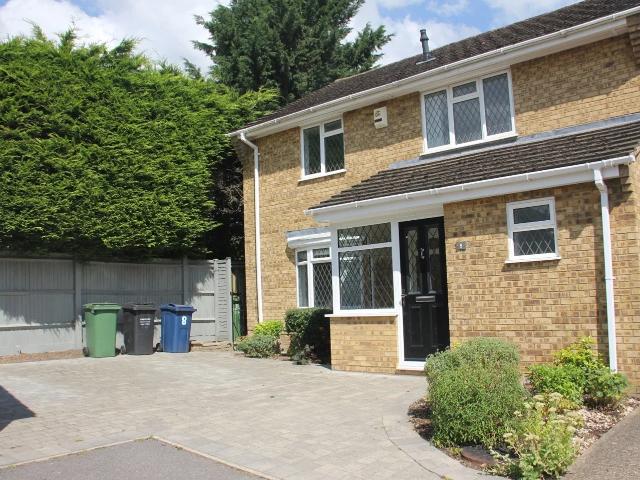 House at Pear Tree Close, Seer Green
