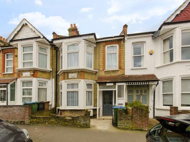 House at Pearl Road, Greater London