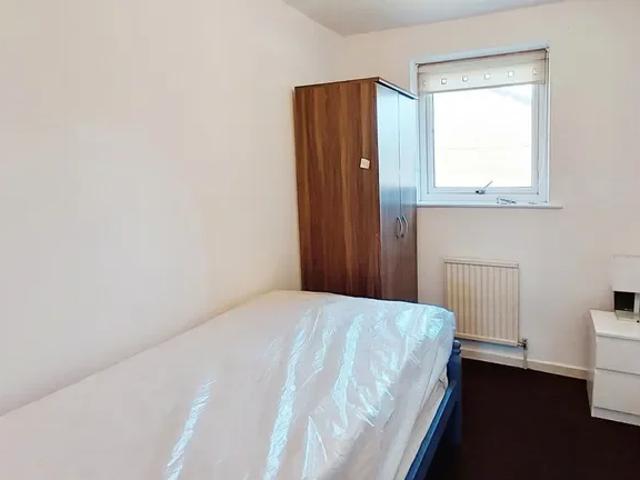 House at Perkins Avenue, Salford