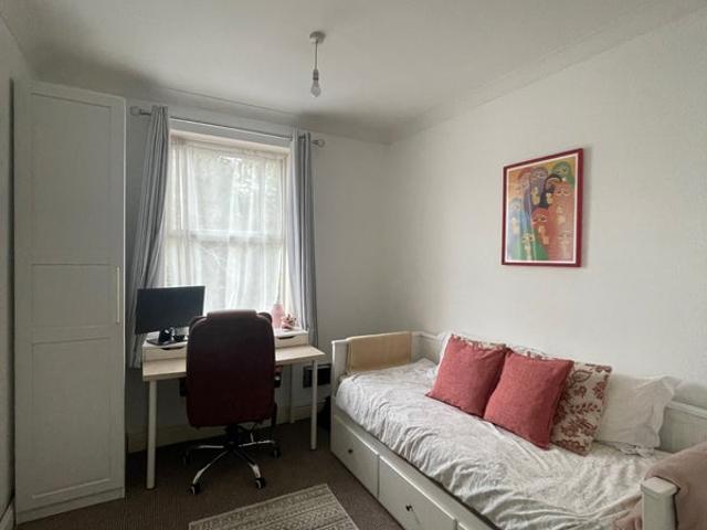 Room at Pershore Road, Birmingham