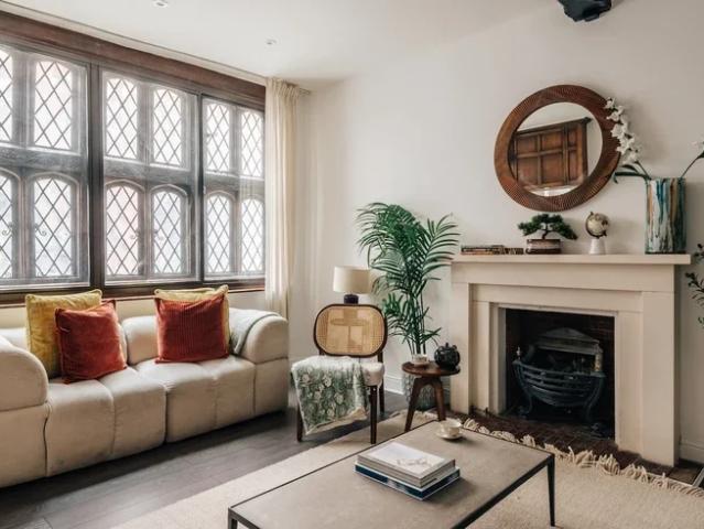 House at Phillimore Walk, Greater London