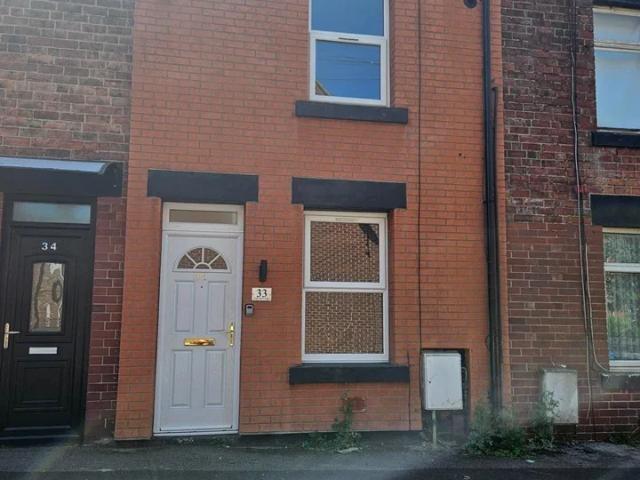 House at Pindar Oakes Cottages, Barnsley