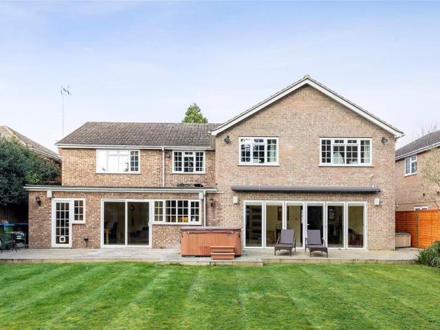 house at Pine Walk, Elmbridge