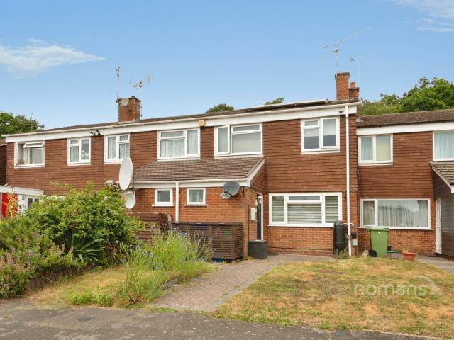 House at Pinewood Park, Rushmoor
