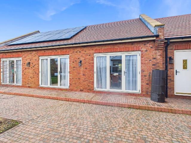 House at Pinfold Lane, Doncaster