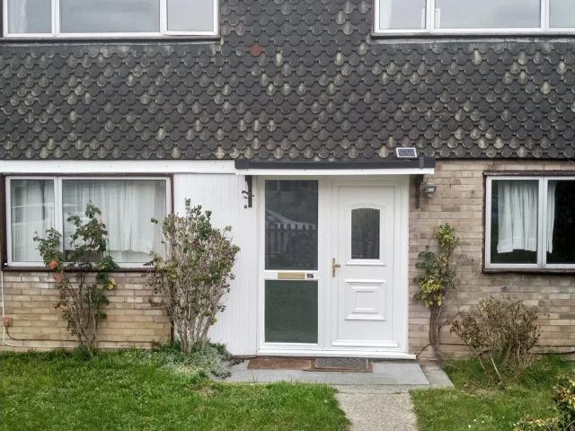 House at Pinkerton Road, Basingstoke and Deane