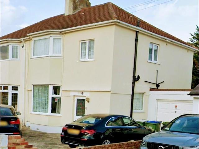 House at Pickford Lane, Greater London