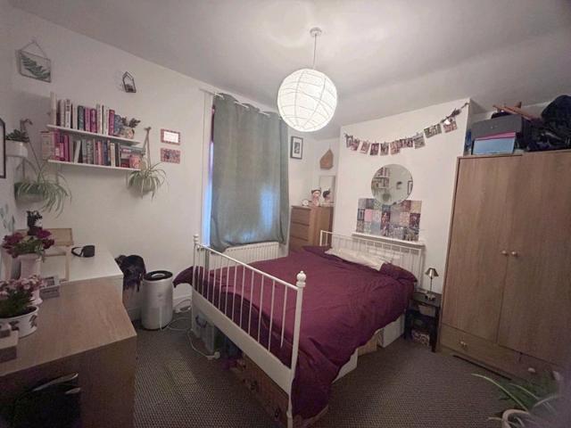 House at Pirbright Road, Greater London