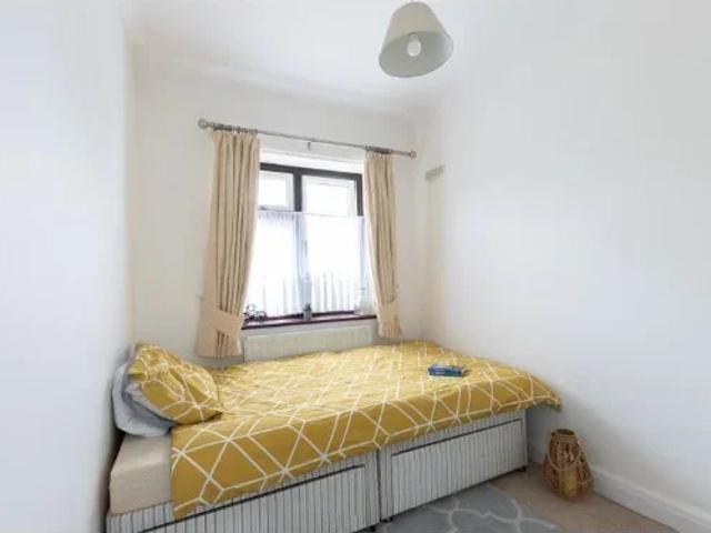 Room at Portland Road, Greater London