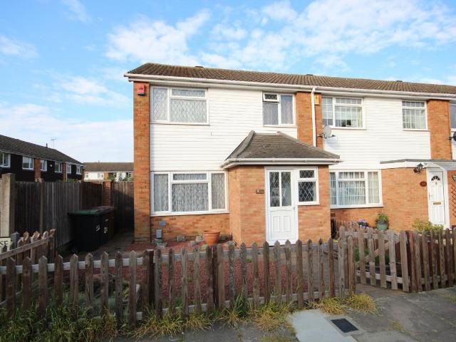 House at Plumpton Close, Luton