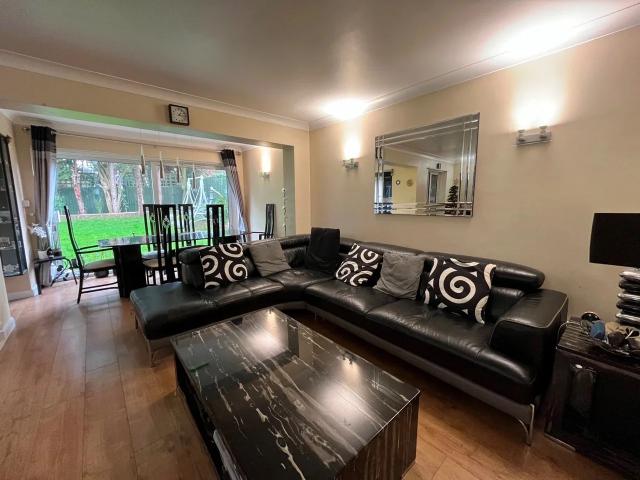 House at Princes Avenue, Greater London
